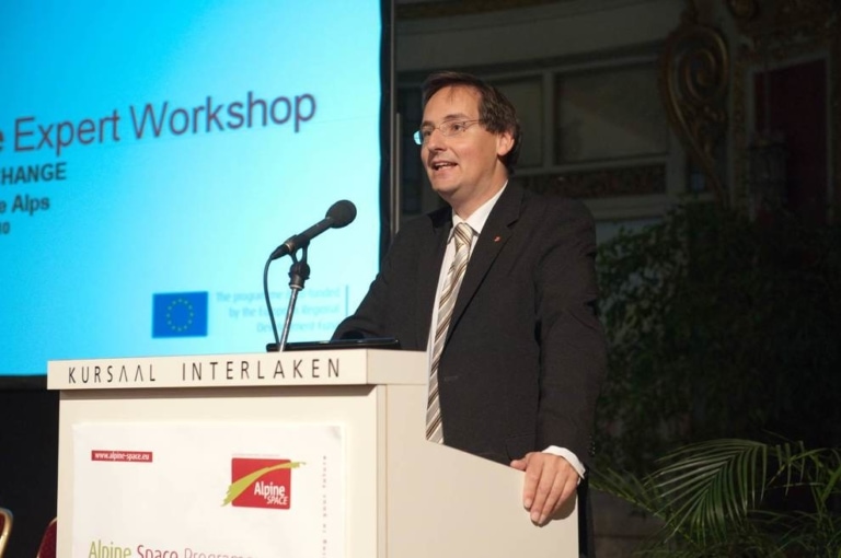 Mit der Praxis verbunden - Thomas Egger